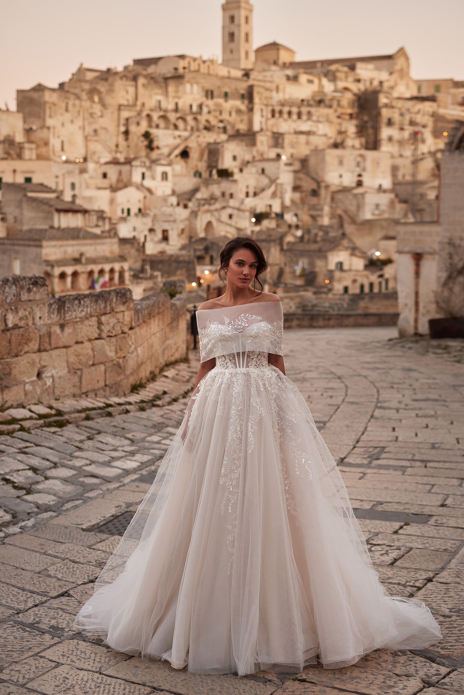 Wedding set Lucia Product for Sale at NY City Bride